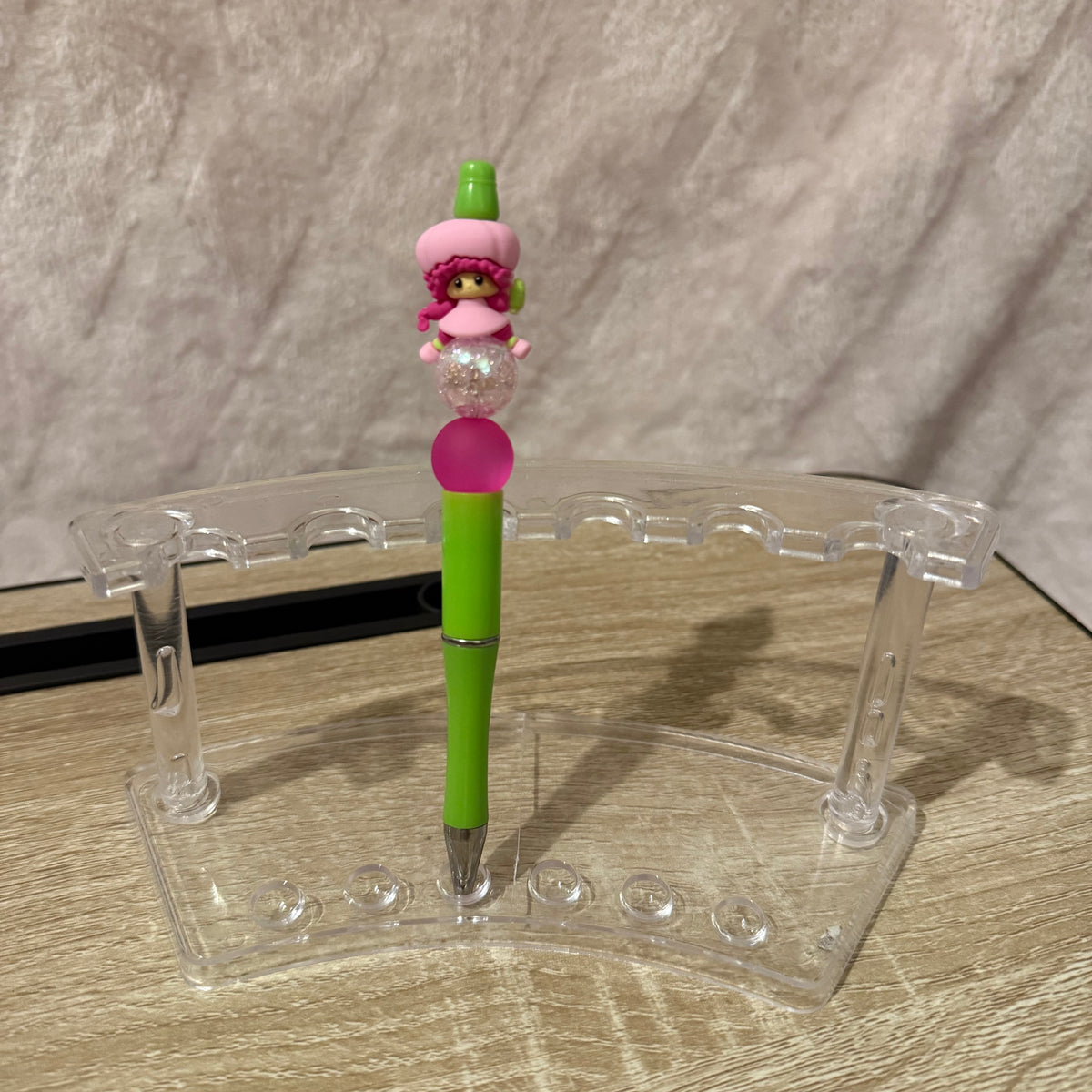 Green “Strawberry Shortcake” Focal Pen – ALP Creations